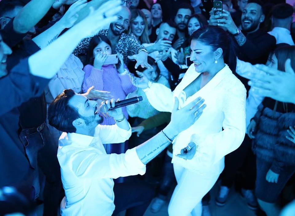 Tony Colombo e Tina Rispoli, le FOTO della promessa di matrimonio - Si24